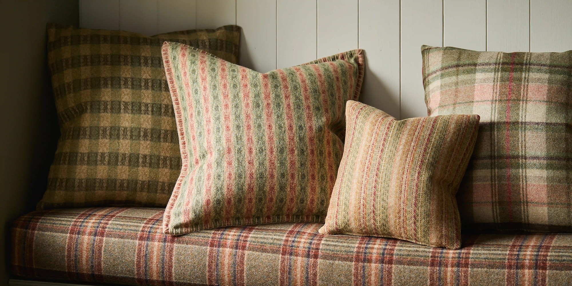 Abraham Moon Heritage II Collection - Britannia Rose
