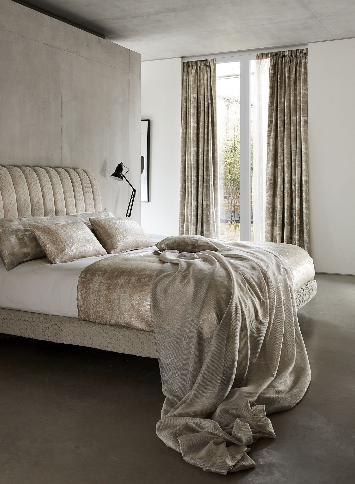 Clarke & Clarke Metalli Collection - Britannia Rose