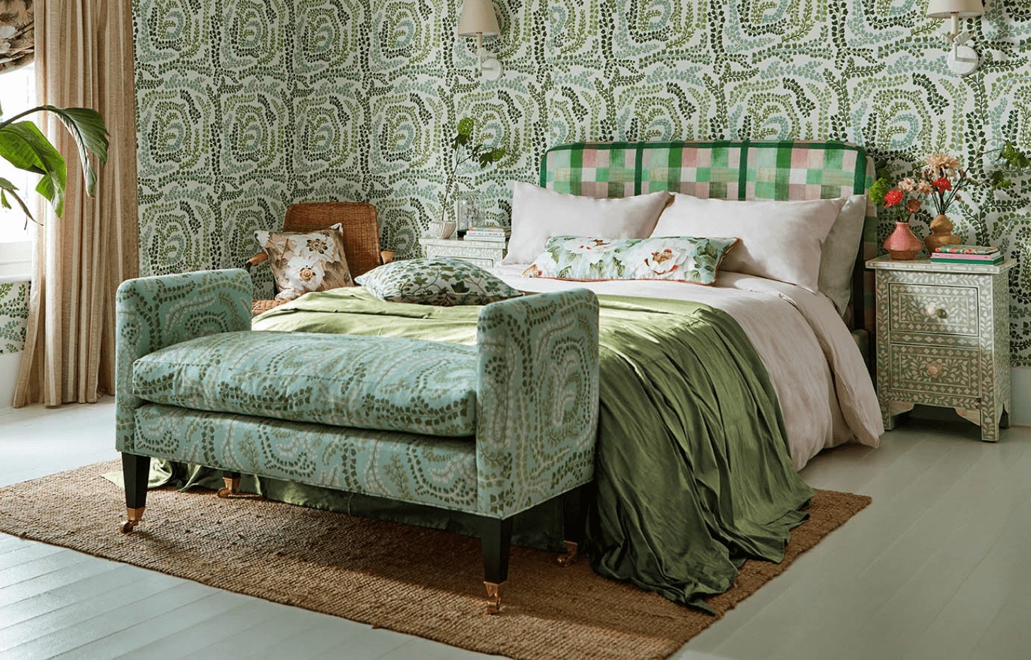 Harlequin Colour 4 Collection - Britannia Rose