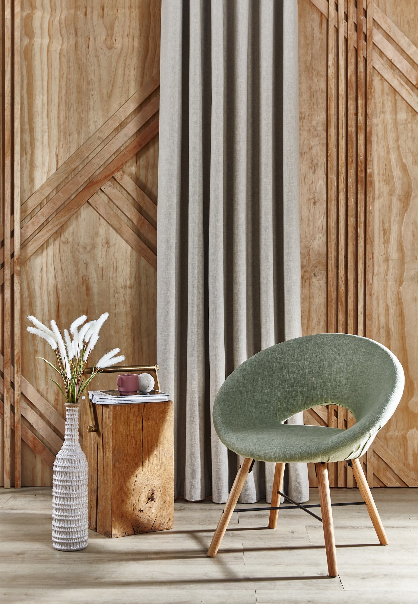 Prestigious Textiles Iceland Collection - Britannia Rose