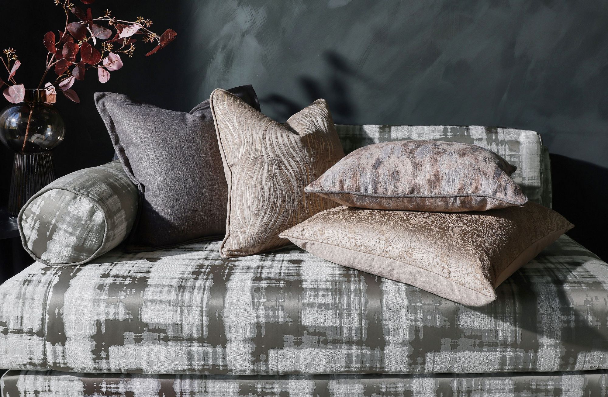 Prestigious Textiles Jupiter Collection - Britannia Rose